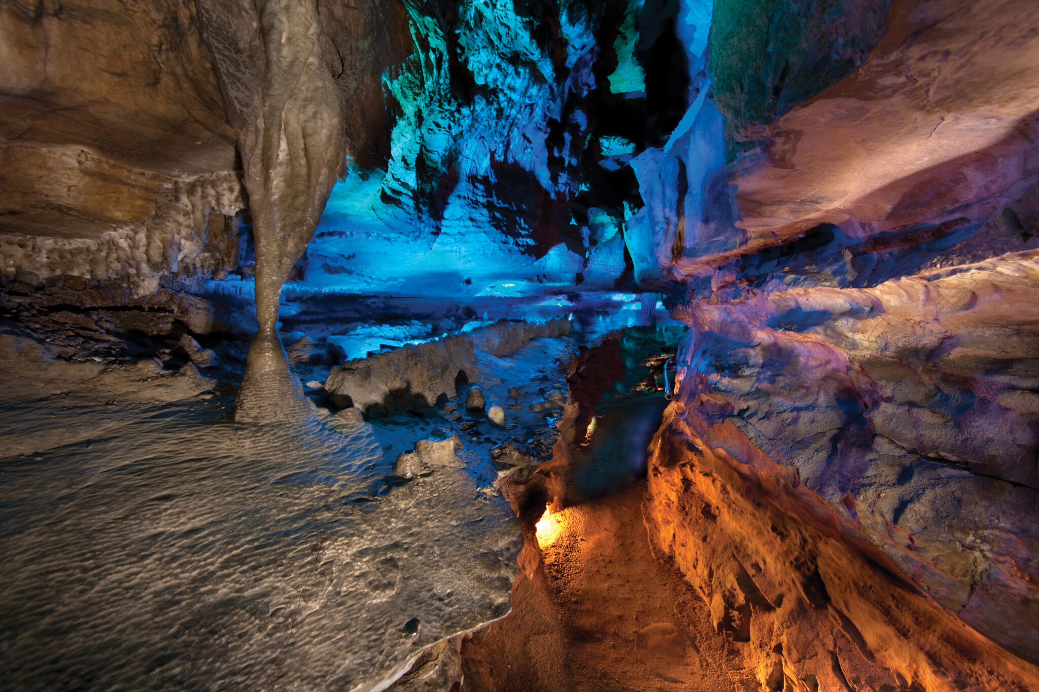 New Geology Tour Explores the Science Inside Lookout Mountain Ruby ...